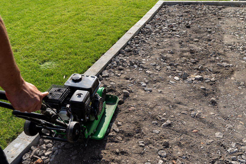 DIY Yard Renovations: Lawn Tools That Make It Easier - Lawrence Tool ...